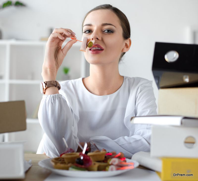 7 ways you can eat healthy at your office