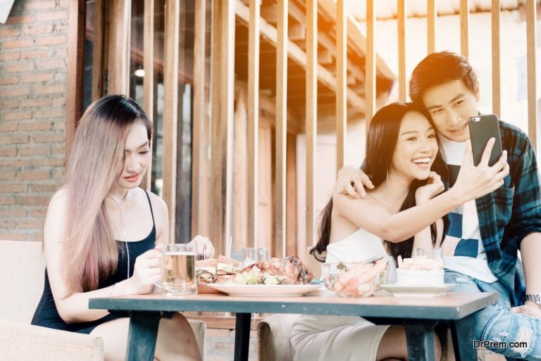 Master The Art Of Being A Third Wheel In A Relationship - Live A Great ...